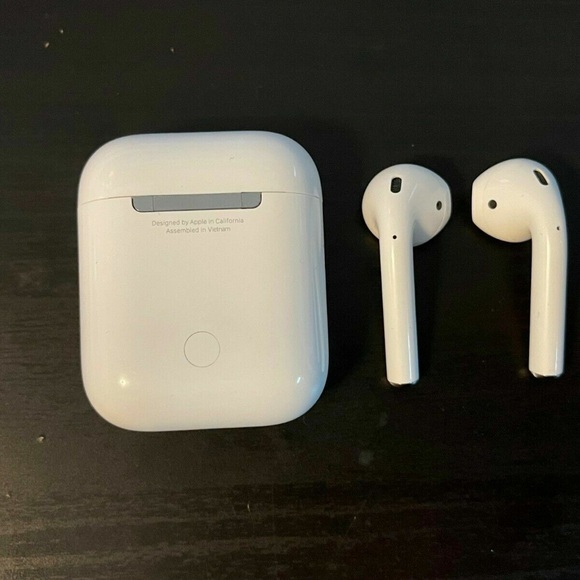 Headphones | Apple Airpod Pros 2nd Gen With Charging Port | Poshmark
